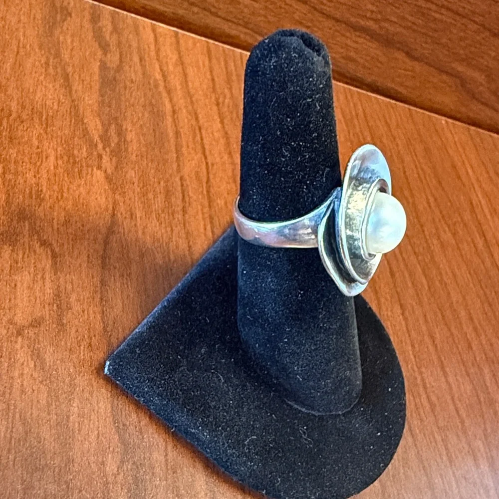 Silpada | Jewelry | Silpada 85mm Cultured Pearl Swirl Ring Rose Lily ...